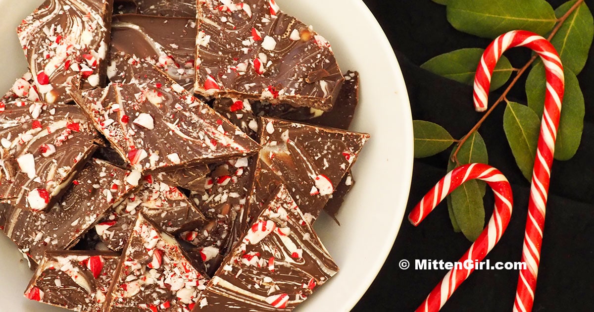 Easy, 10 Minute Peppermint Bark - Mitten Girl Holiday Recipes