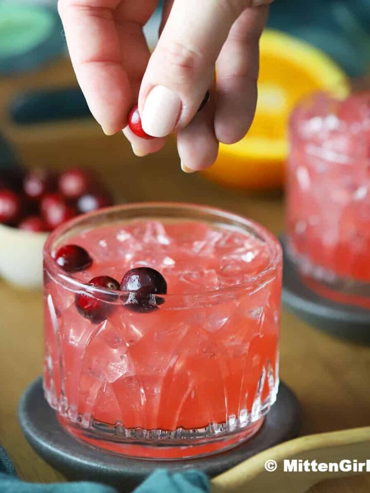 Non-Alcoholic Christmas Cranberry Mocktail - Homemade Happy Hour