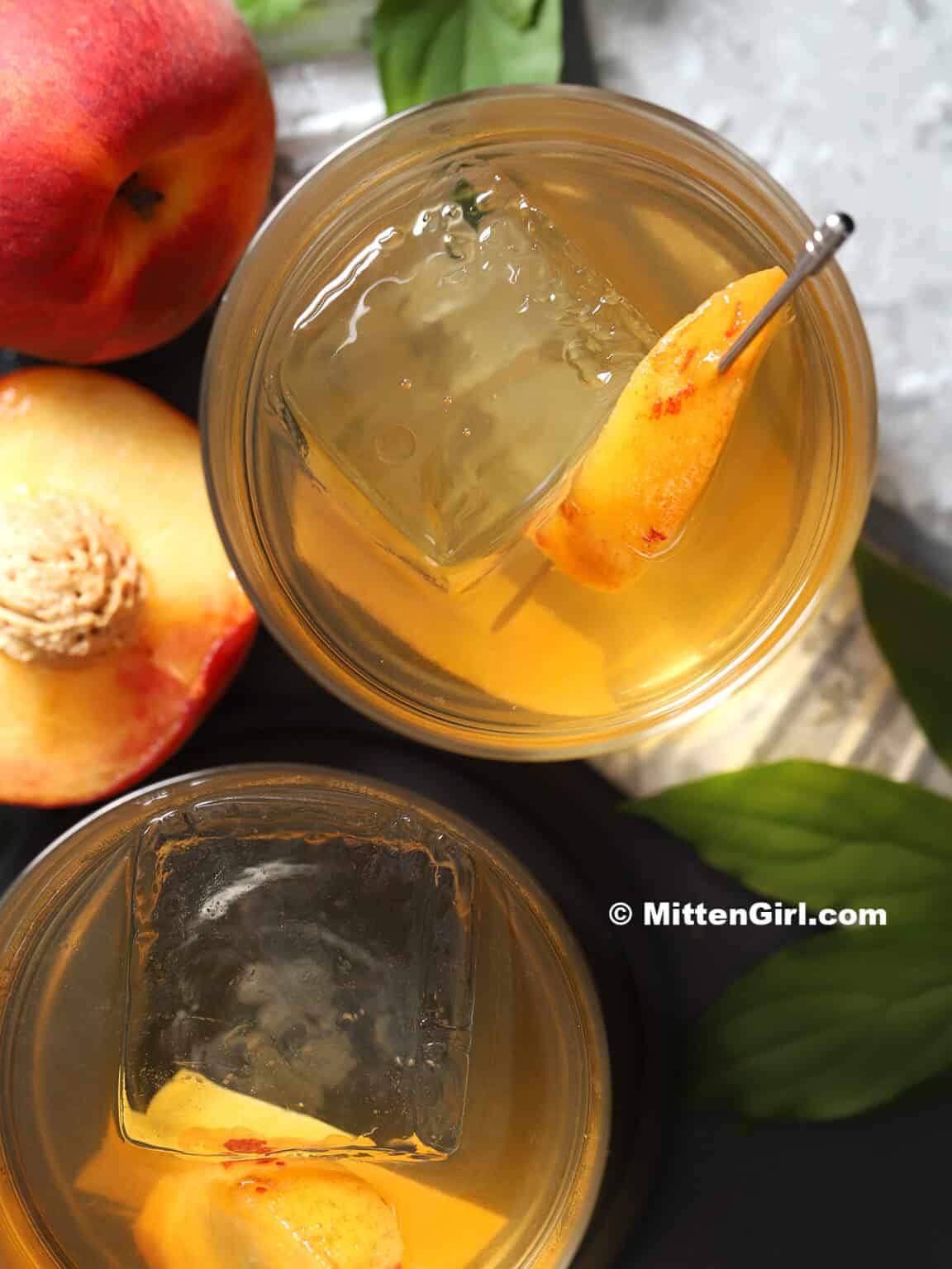 Peach Old Fashioned Bourbon Recipe - Homemade Happy Hour