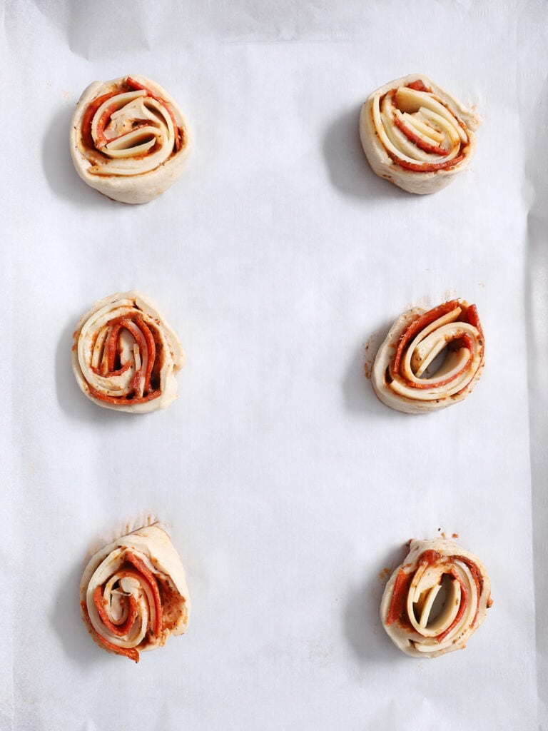 Pepperoni Pizza Pinwheels Recipe (Super Easy!) - Homemade Happy Hour