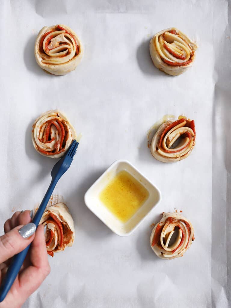 Pepperoni Pizza Pinwheels Recipe (Super Easy!) - Homemade Happy Hour