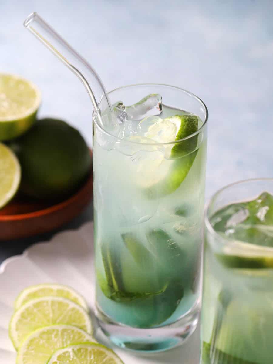 Blue Mojito Cocktail (Blue Curaçao Mojito) - Homemade Happy Hour