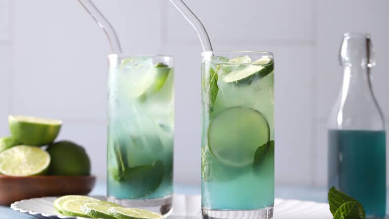 Blue Mojito Cocktail (Blue Curaçao Mojito) - Homemade Happy Hour