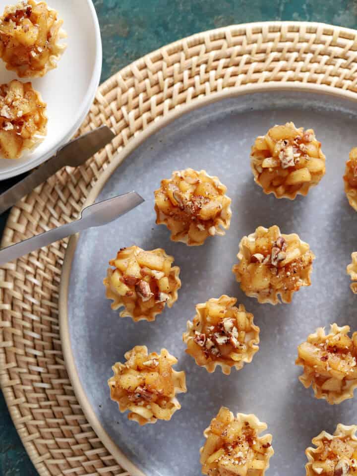 Mini Apple Pie Bites - Homemade Happy Hour