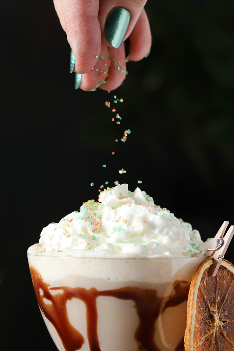 Cozy Irish Cream Cocktail for a Chilly St. Paddy's Day - Homemade Happy ...